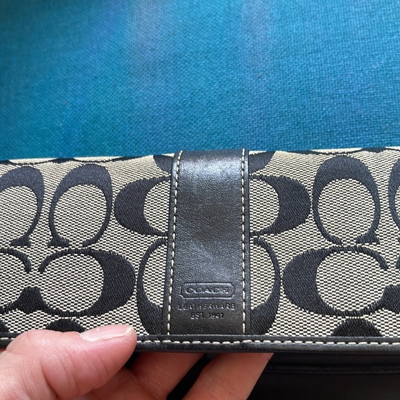 Coach | Bags | Coach 200s Hampton Monogram Trifold Wallet | Poshmark